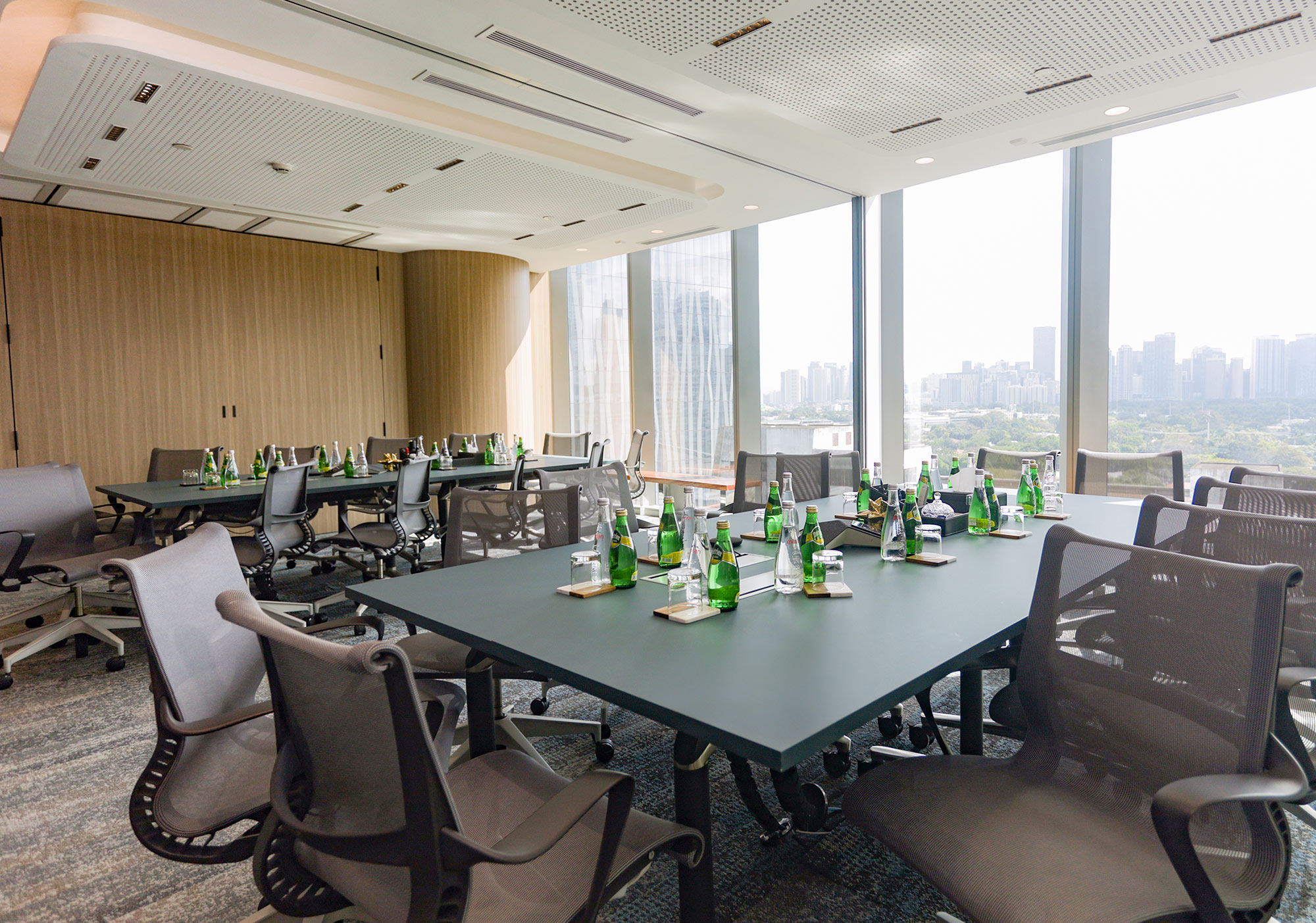 Ayala Triangle Gardens Tower 2 for Hire - The Executive Centre